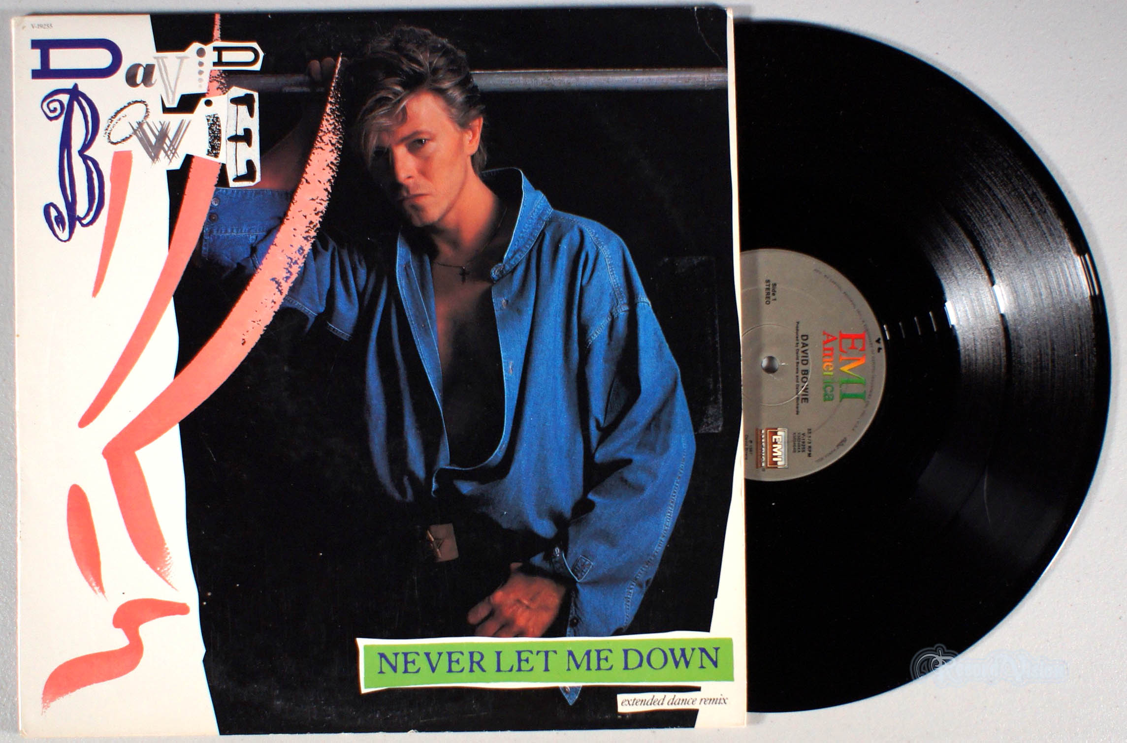 Never let me down (12'' single) de David Bowie, Maxi x 1 chez ...